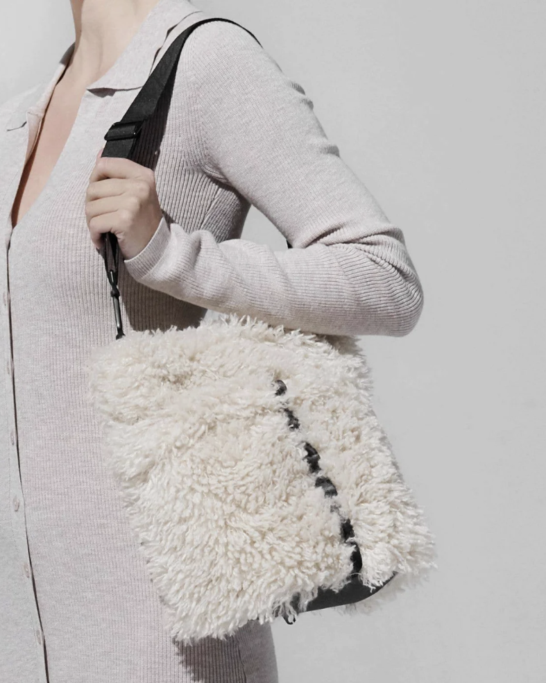 FAUX ALPACA BAG - LIEVICK